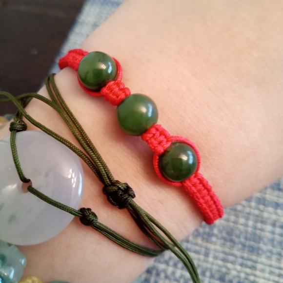 Jewelry | Canadian Nephrite Jade Chinese Red String Bracelet | Poshmark